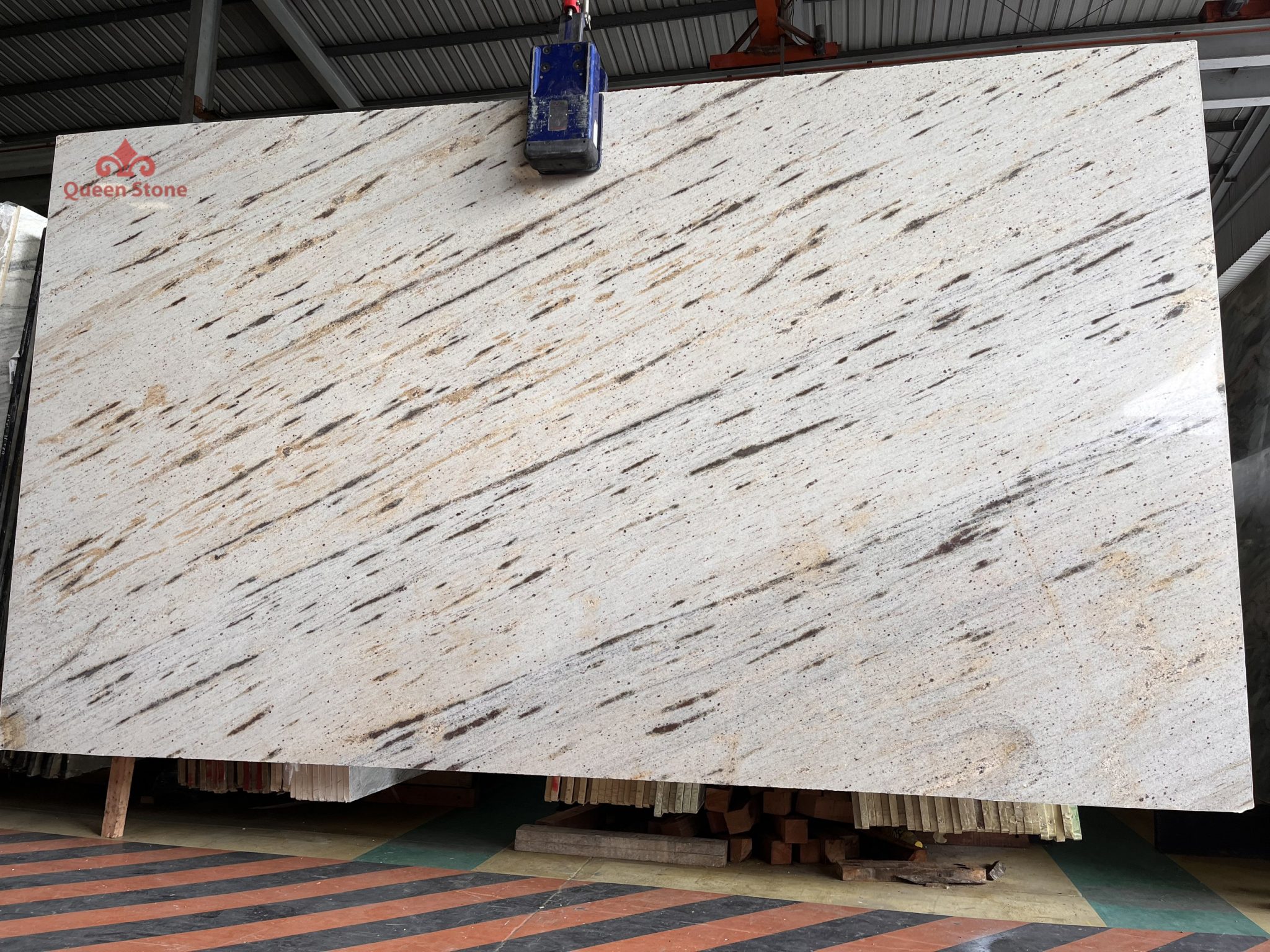 Đá Granite Millenium Gold - Queen Stone - Queen Stone